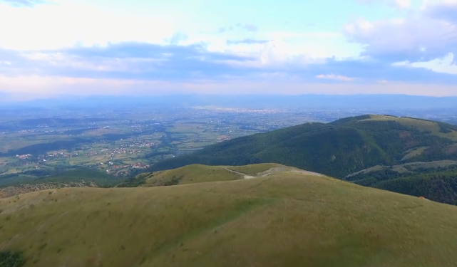 Thaçi shkruan për Shalën e Bajgores: Mikpritja, natyra e bukur dhe ajri ...